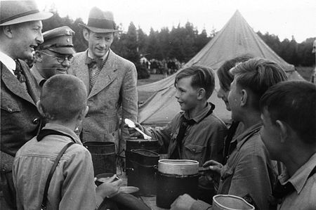 EN:Hitler Youth (HJ), 1926-1945 - Historisches Lexikon Bayerns